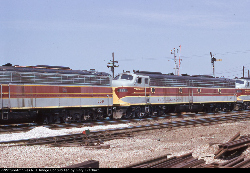 EL 809, 817 & 812 - Erie Lackawanna